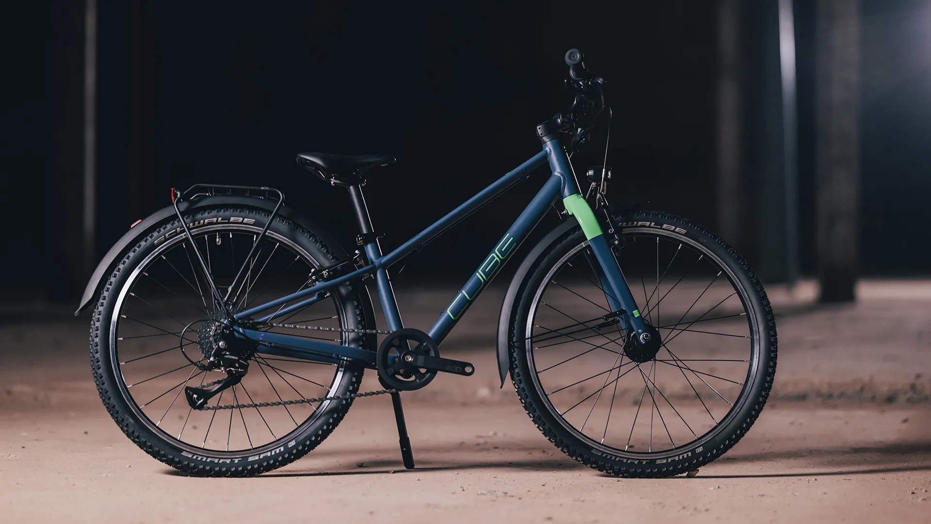 Cube Numove 240 Street 24 inch Wheel 2025 in naval blue apple